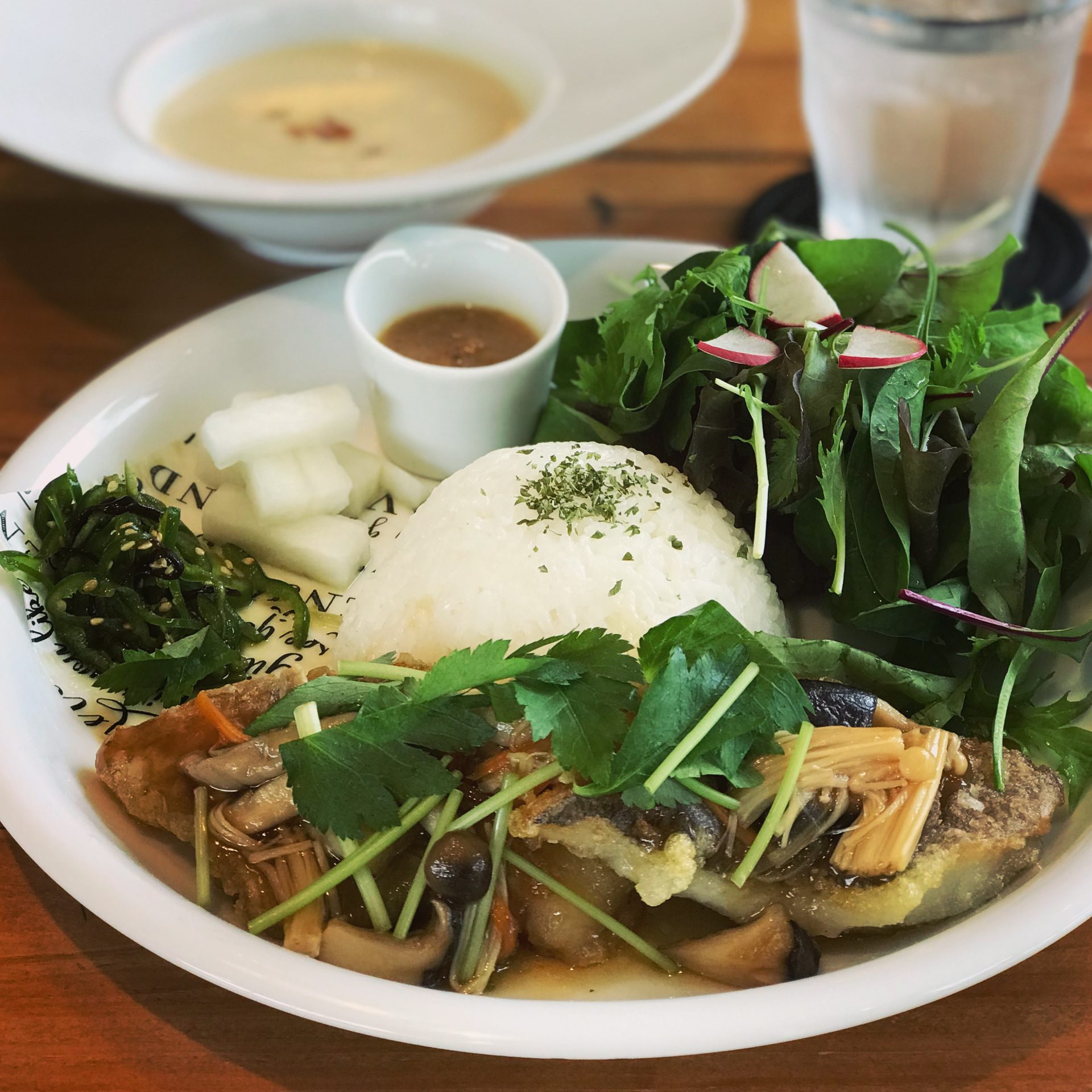 10月の月替わりごはんプレートランチ – FLAT CAFE